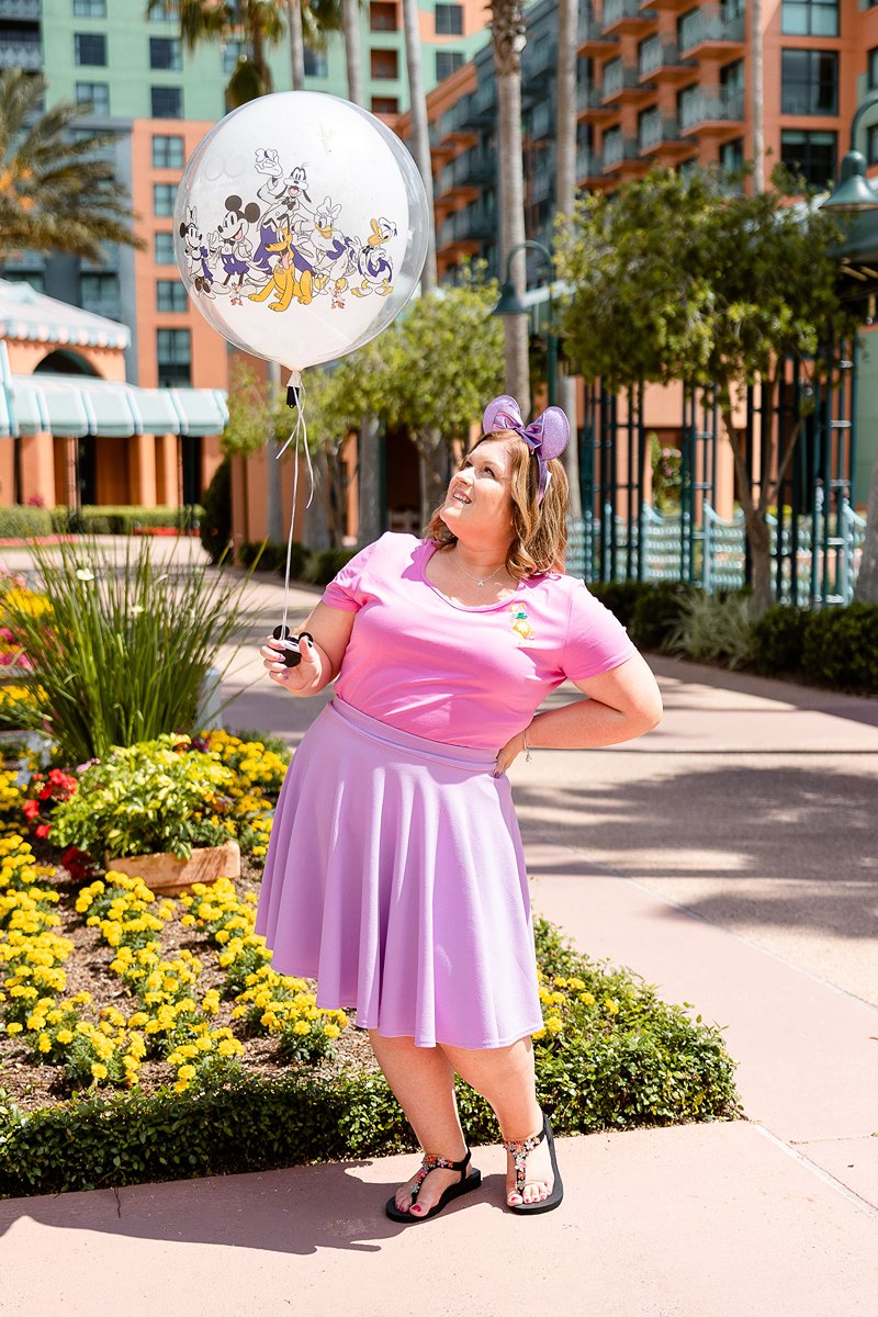 What to Wear to Disney World in April | Spring Break Packing - Moms ...