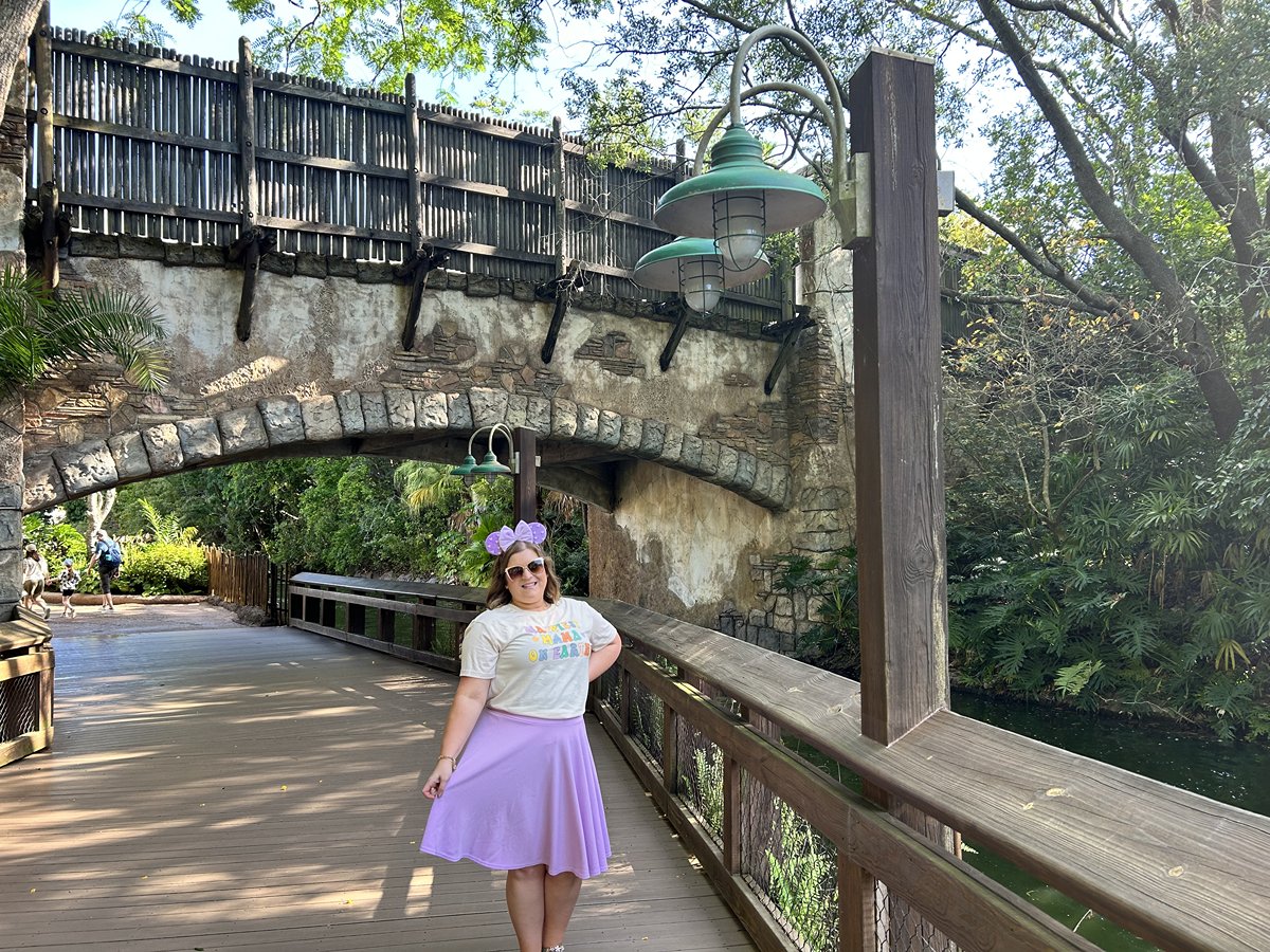 Best Photo Walls at Disney World | Top Background Spots - Moms with ...