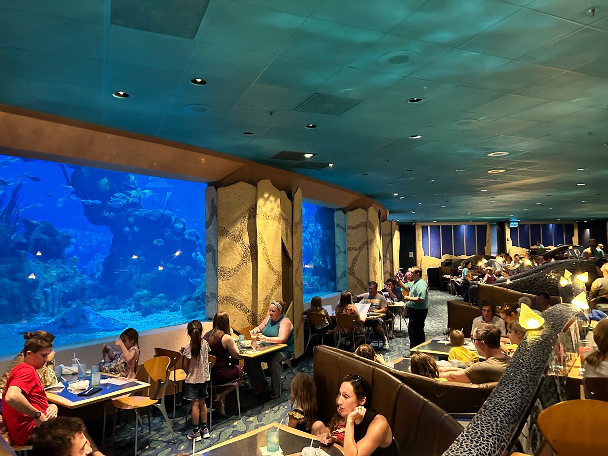 Coral Reef Restaurant Review | EPCOT Dining - Moms with Mouse Ears