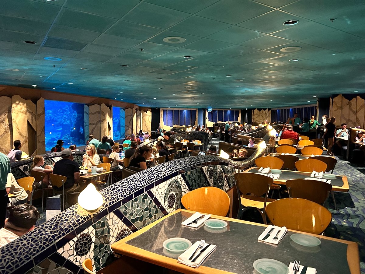 Coral Reef Restaurant Review | EPCOT Dining - Moms with Mouse Ears