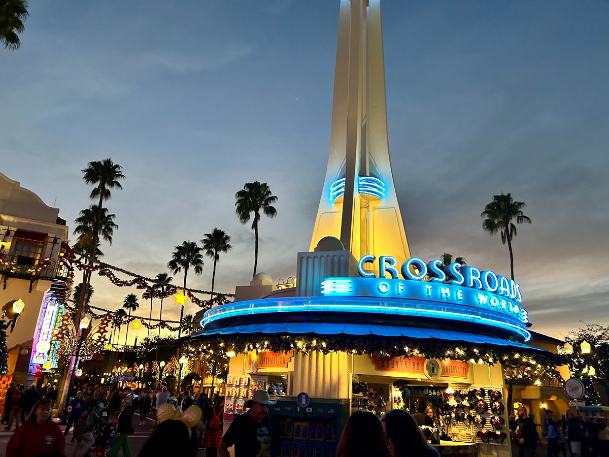 Table Service Restaurants at Disney’s Hollywood Studios - Moms with ...
