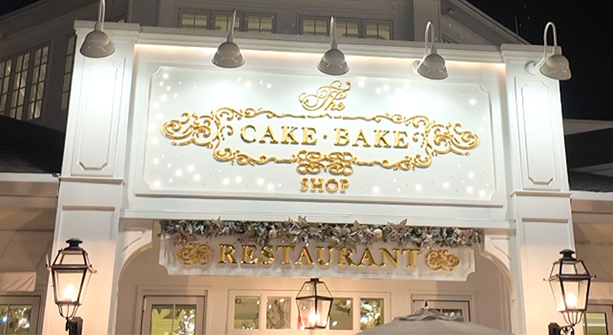 The Cake Bake Shop Restaurant Review - Moms with Mouse Ears